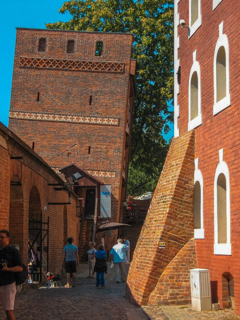 Explore Torun: 9 Best Things to Do & Places to Visit