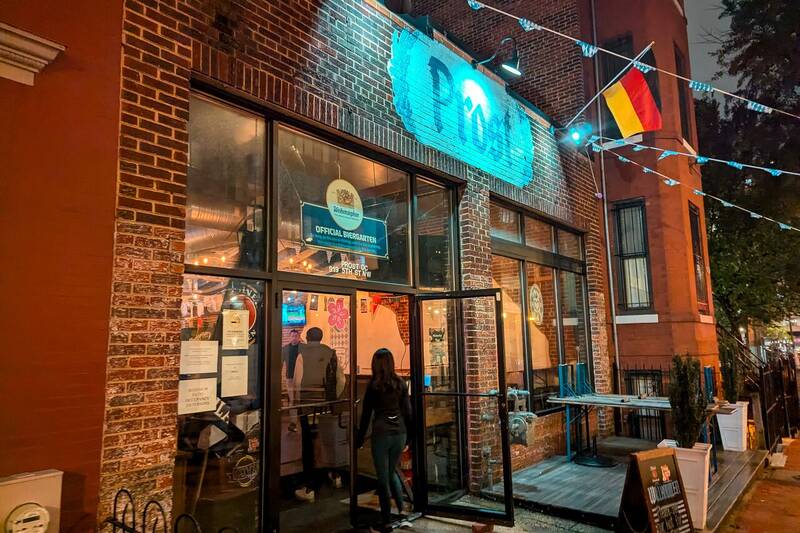 Insider's Guide: Top 8 Places to Dine and Drink in Washington DC