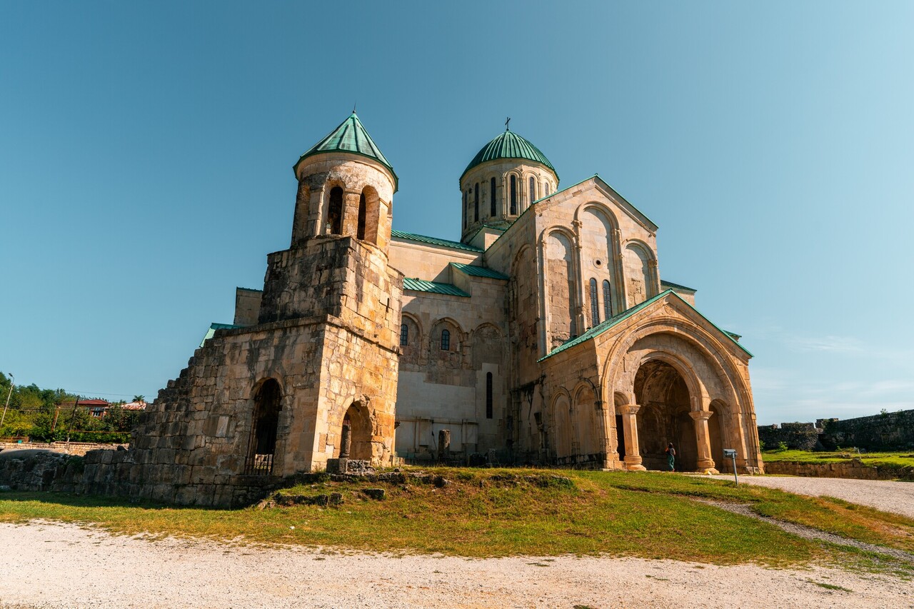 Exploring Kutaisi: 10 Best Things to Do and Places to Visit