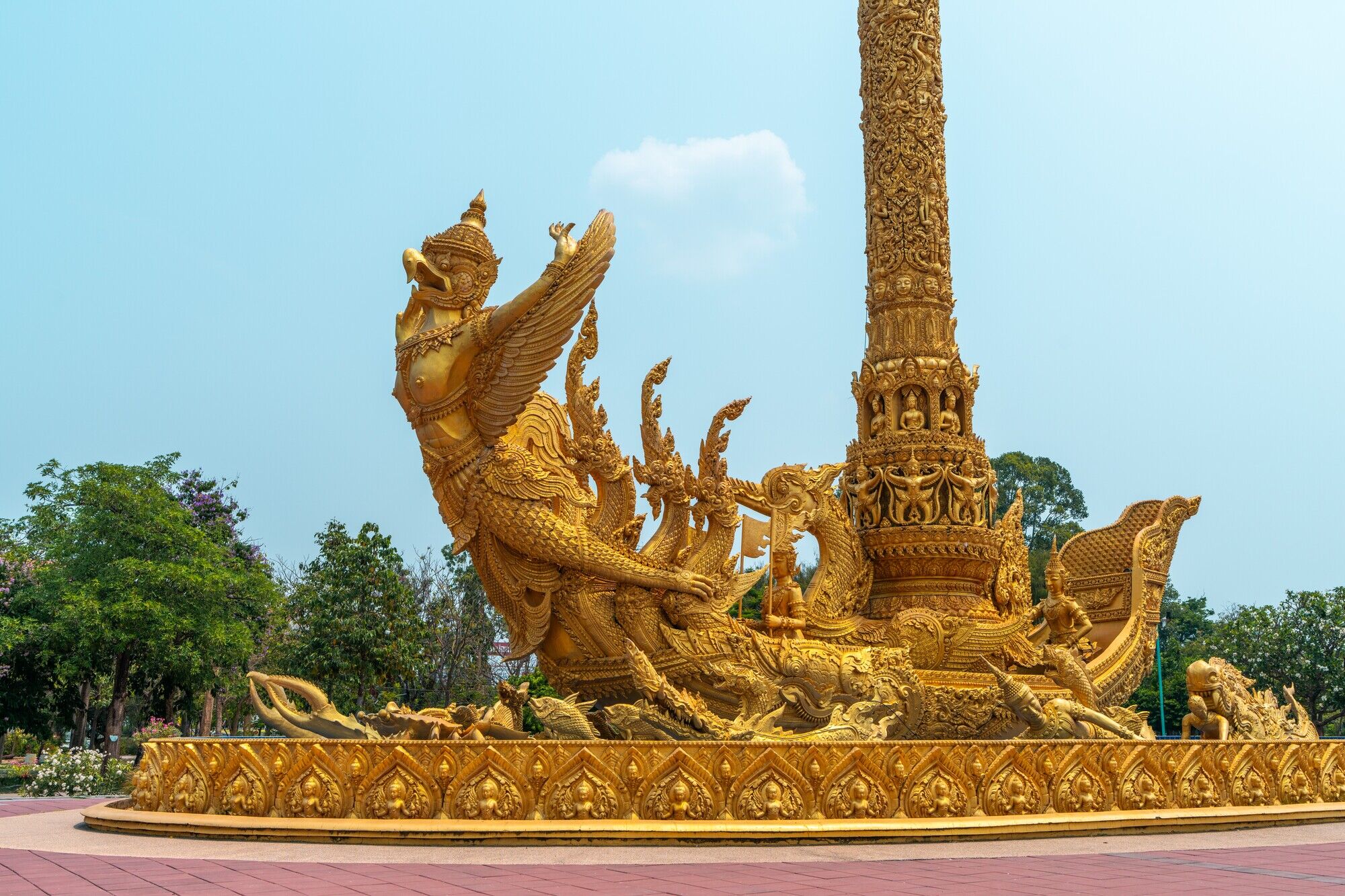 Ubon City Guide: 10 Best Things to Do and More