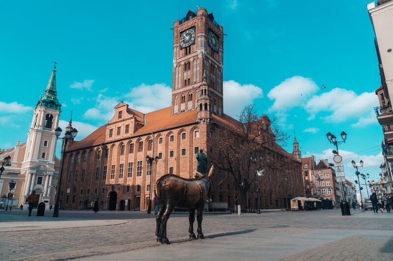 Explore Torun: 9 Best Things to Do & Places to Visit