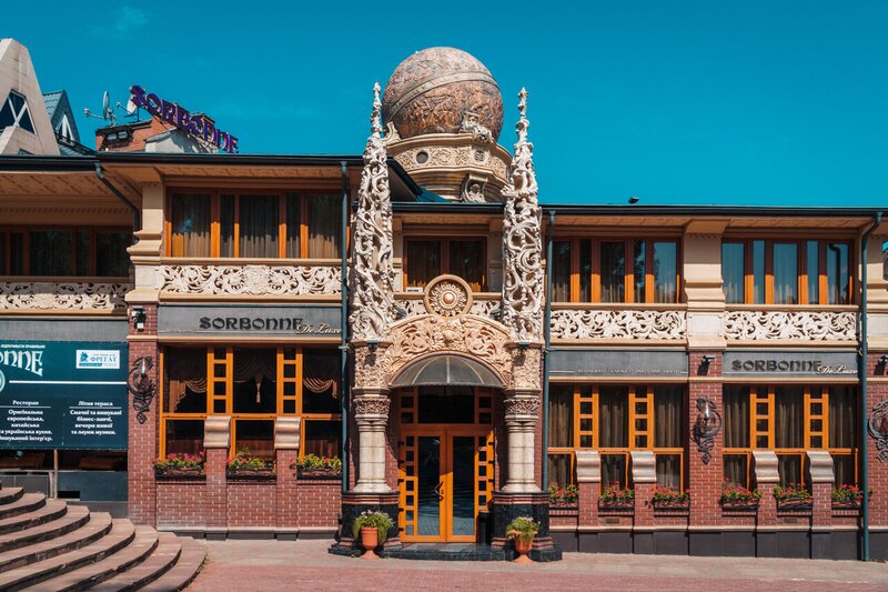 7 BEST Things to Do in Chernivtsi, Ukraine