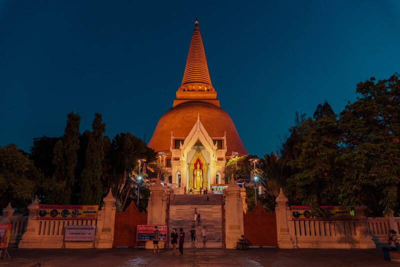 8 Impressive Things to Do in Nakhon Pathom, Thailand for Solo Travelers