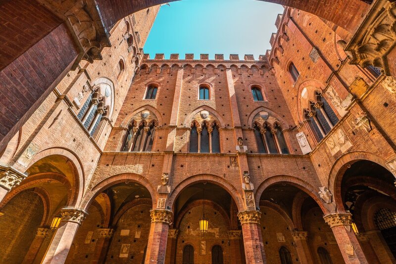 Visiting Siena: 10 Best Things to Do & Places to See