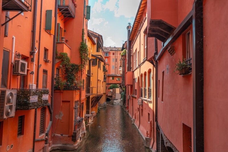 Bologna Bucket List: 10 Awesome Activities You Shouldn't Miss