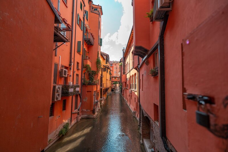 Bologna Bucket List: 10 Awesome Activities You Shouldn't Miss