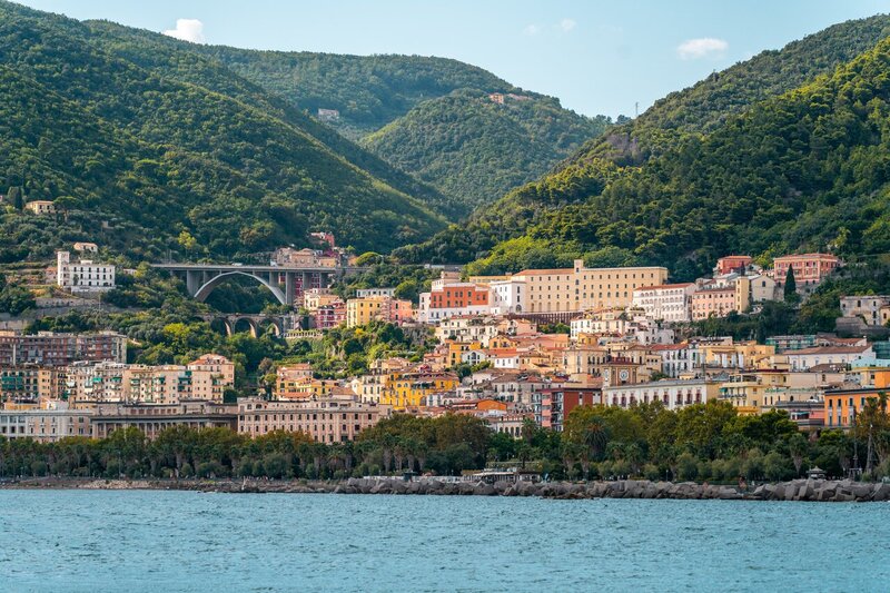 Discover Amalfi Coast: A Complete Travel Guide