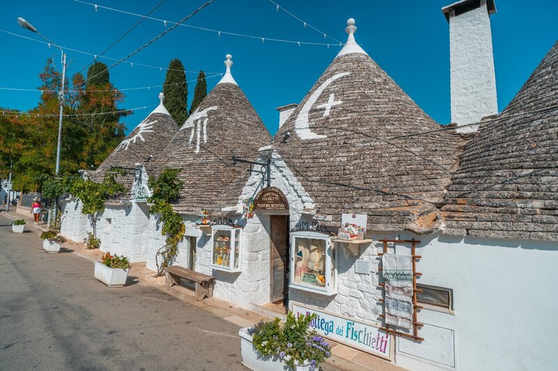 Visit Alberobello: 10 Fantastic Things to Do & Places to See