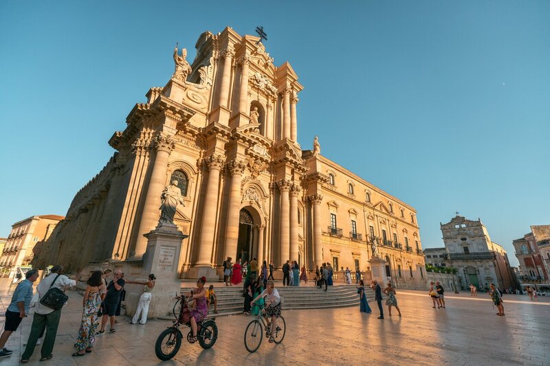 Explore Syracuse: 10 Best Things to Do & More