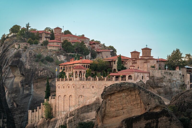 Explore Meteora: The Ultimate Travel Guide