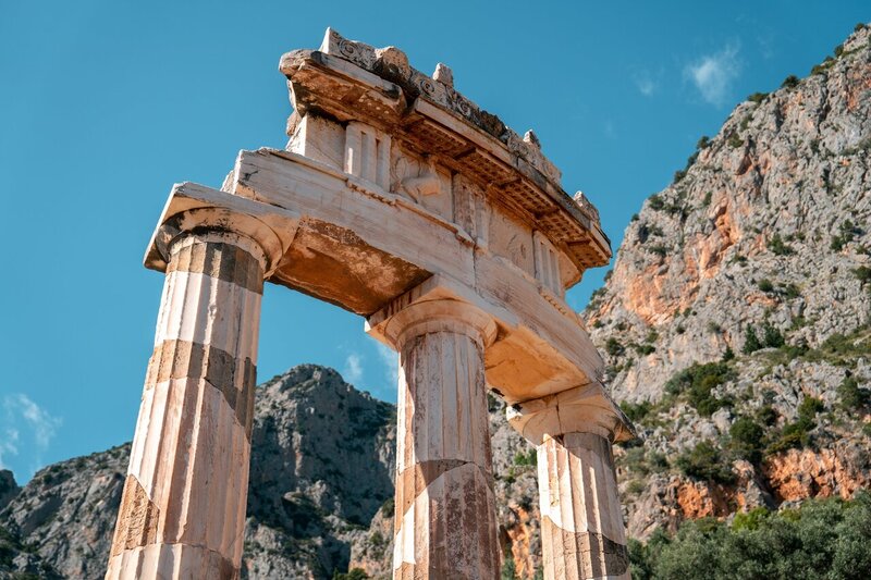 A Complete Guide to Backpacking Delphi