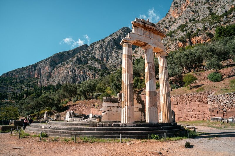 A Complete Guide to Backpacking Delphi