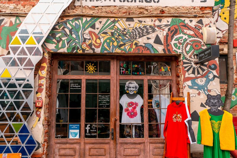 14 Fantastic Things to Do in Bucharest for Solo Travelers