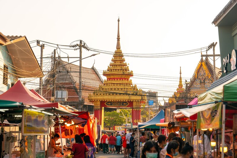 8 Wonderful Things to Do in Surat Thani's Old Town for Solo Travelers