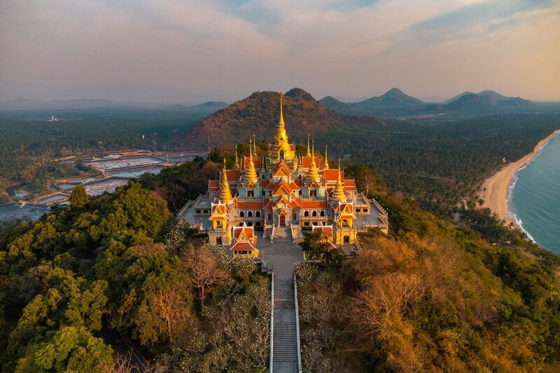 10 Awesome Things to Do in Prachuap Khiri Khan for Solo Travelers