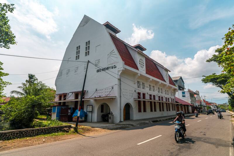 8 Impressive Things to Do in Padang for Solo Travelers