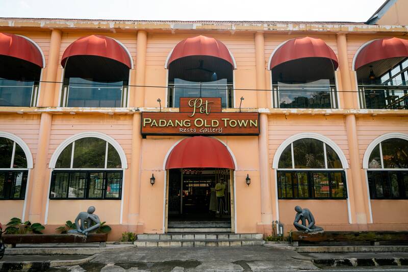 Discover Padang: 10 Awesome Things to See and Do