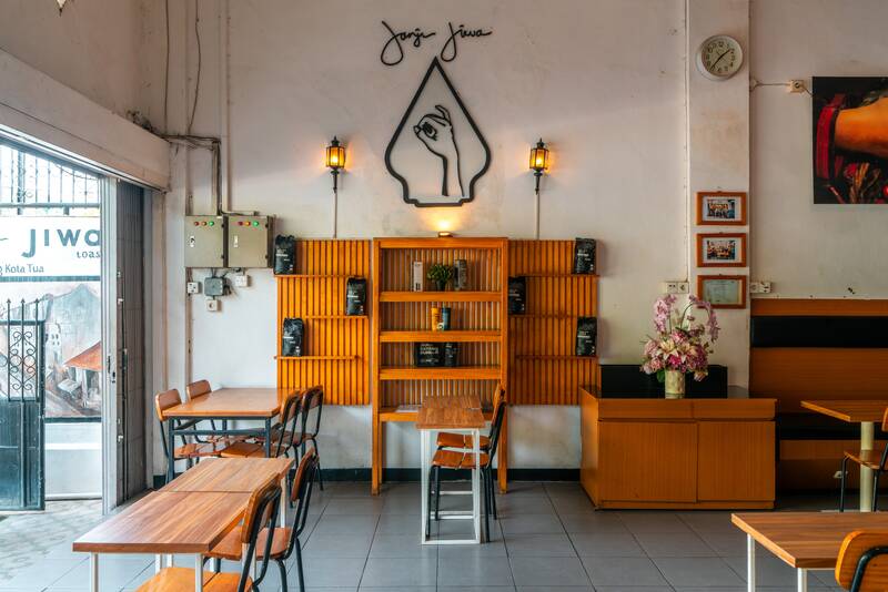 8 Impressive Things to Do in Padang for Solo Travelers