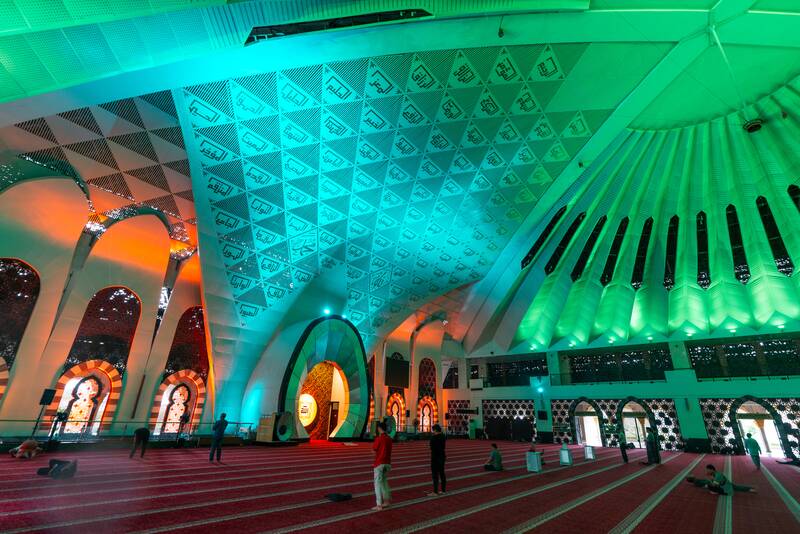 8 Impressive Things to Do in Padang for Solo Travelers