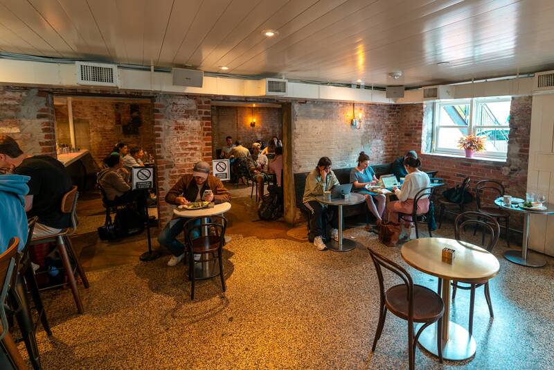 Insider's Guide: Top 8 Places to Dine and Drink in Washington DC