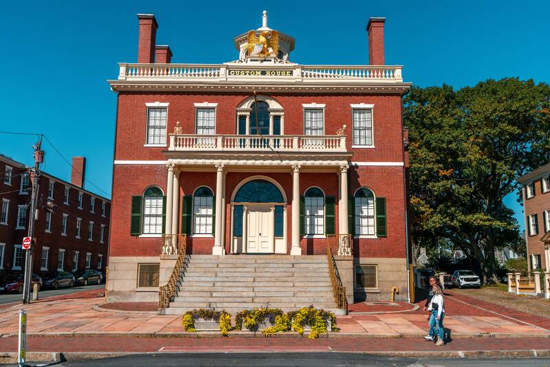 Discover Salem: 10 Highlights You Can't Miss