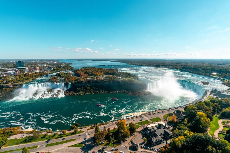 Discover Toronto: 12 Awesome Things to Do and See