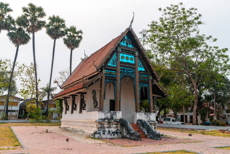 Ubon City Guide: 10 Best Things to Do and More