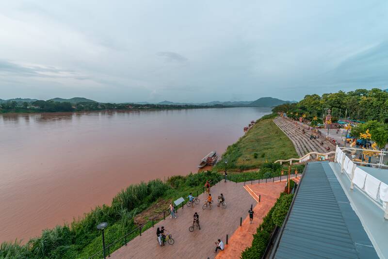 Chiang Khan Travel Guide: 8 Best Things to Do & More