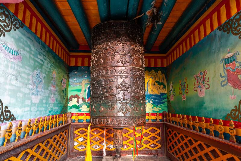 Discover Shangri-La: A Complete Travel Guide