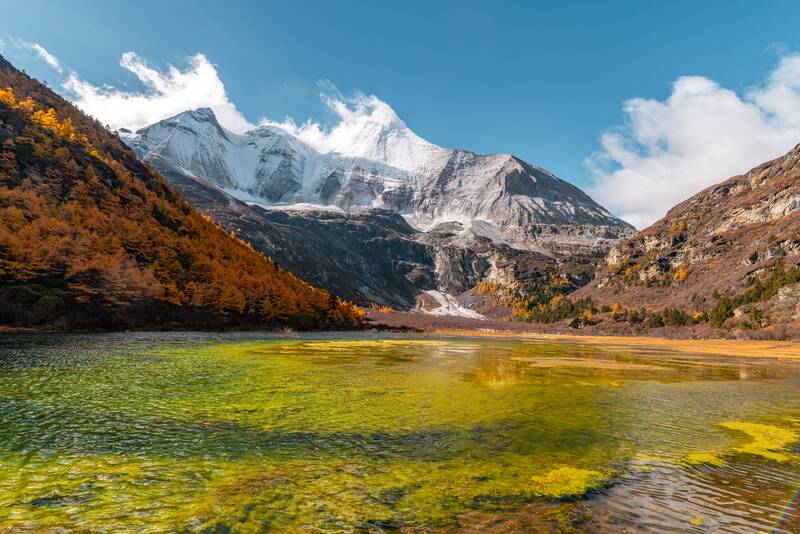 Visiting Yading: A Complete Travel & Hiking Guide