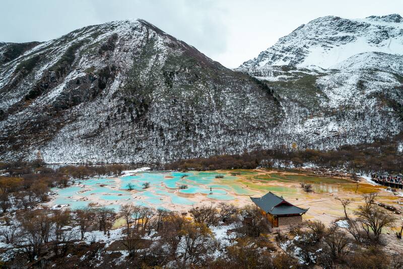 Visiting Huanglong: A Complete Travel Guide