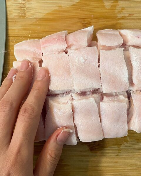 Crispy Deep-Fried Belly Pork (Moo Grob) Recipe with Air Fryer