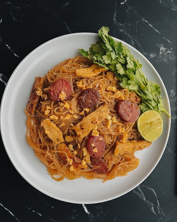 Northern Thai Stir Fried Fermented Rice Noodle (Pad Mee/Pad Khanom Chin ...