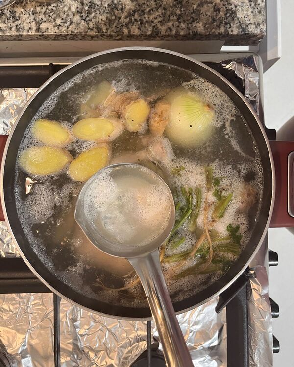 Easy Thai Chicken Rice Porridge or Congee (Jok Gai) Recipe