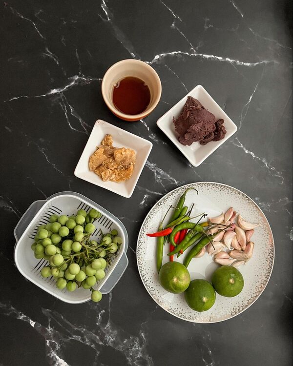 Nam Prik Kapi – A Classic Thai Shrimp Paste Chili Dip Recipe