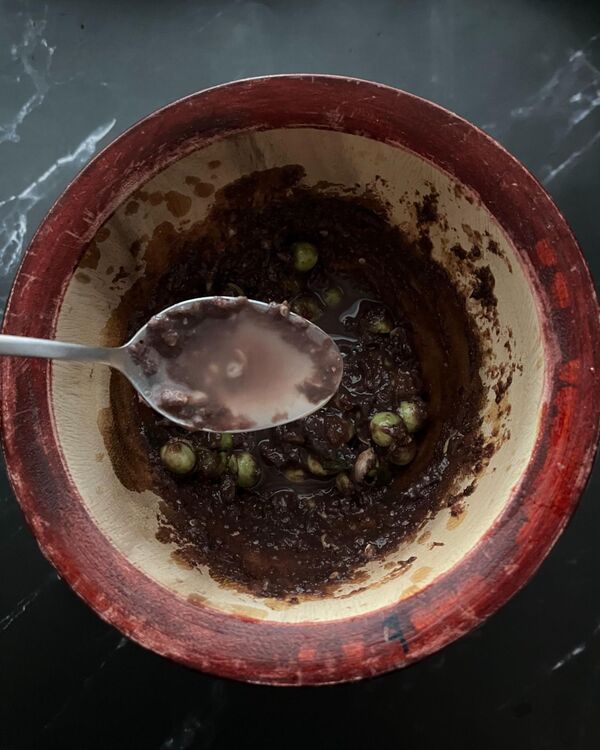 Nam Prik Kapi – A Classic Thai Shrimp Paste Chili Dip Recipe